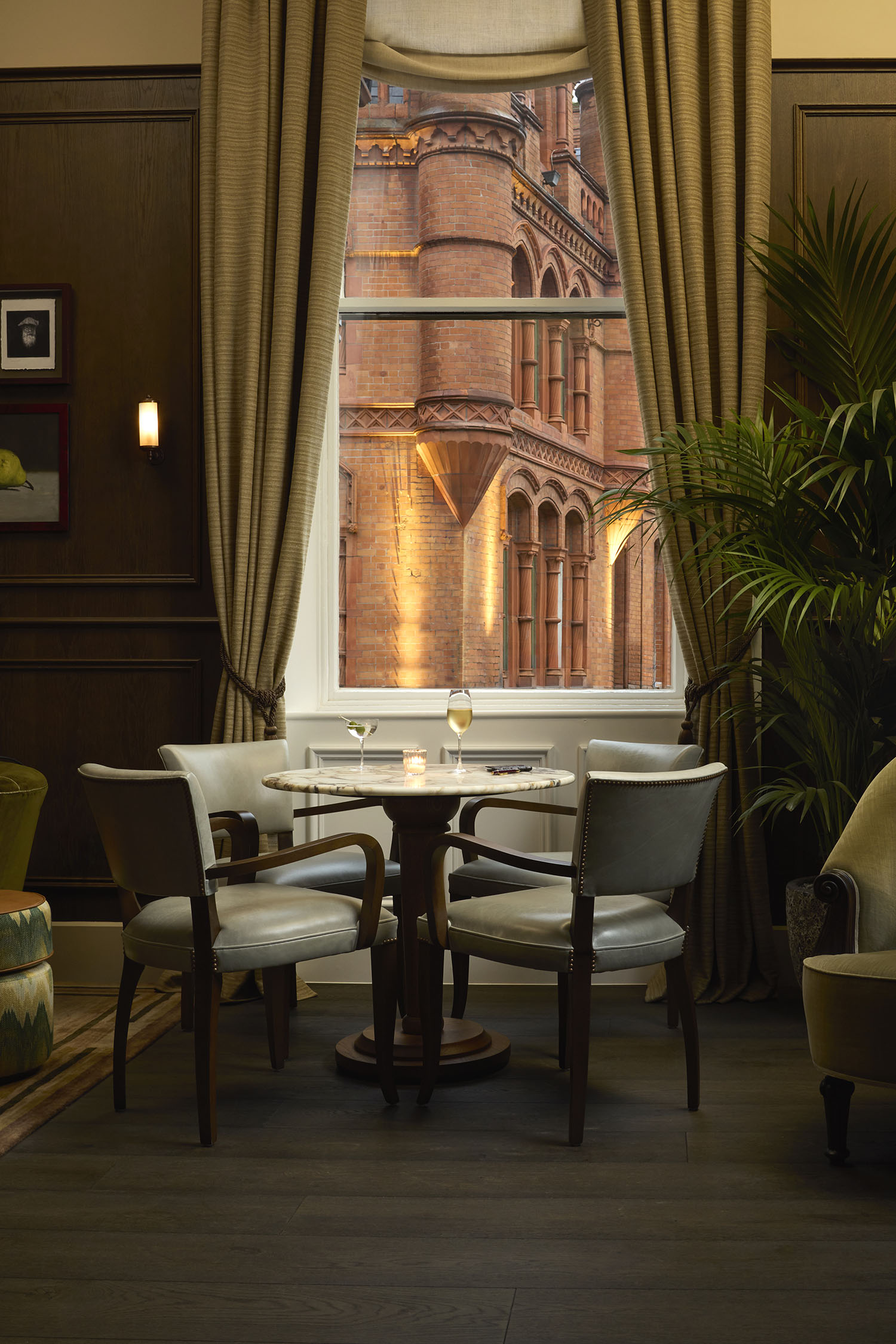 Library Bar Restaurant in Dublin | The Hoxton, Dublin