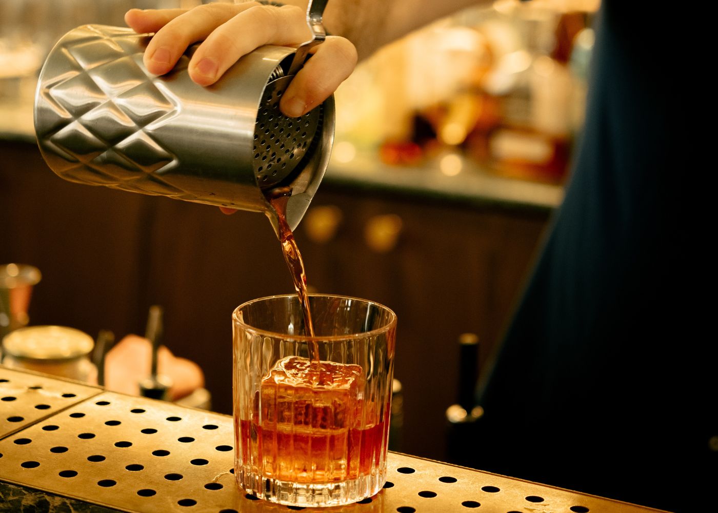 Die Hoxology – eine Cocktail-Meisterklasse von Elio im The Hoxton